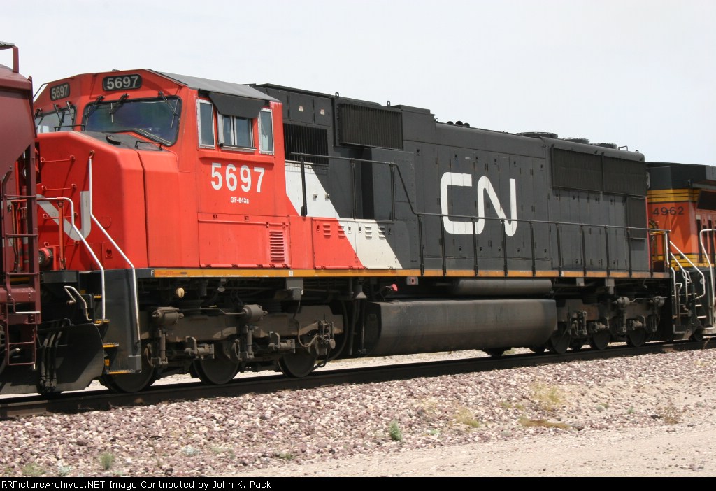 CN 5697